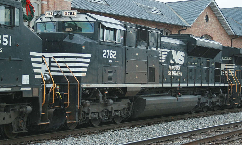 NS 2762